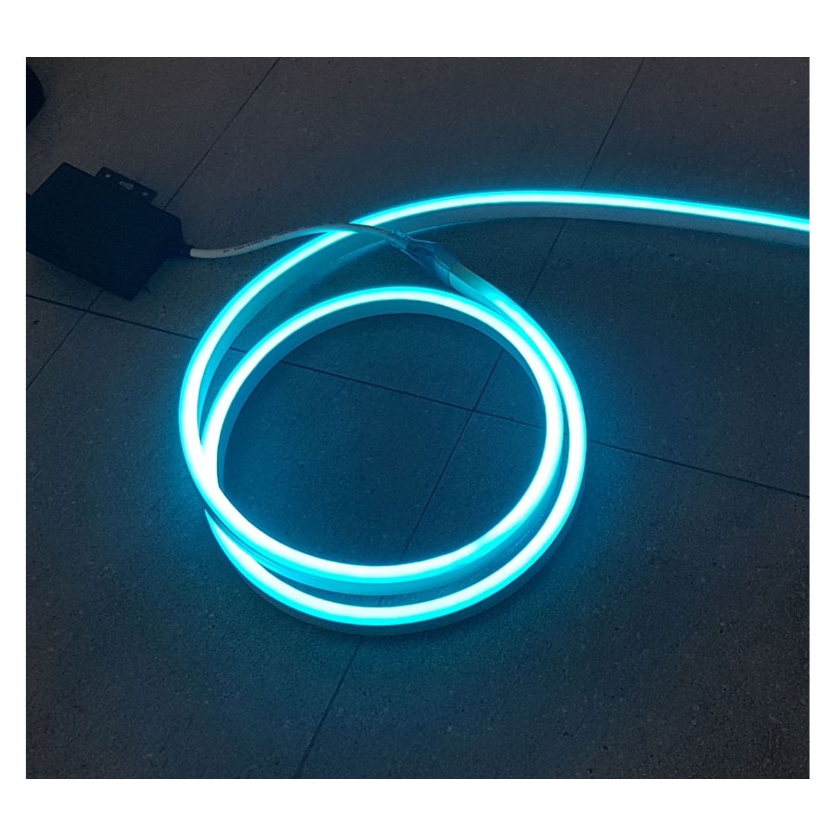 Neon Strip LED SMD5050 120 ledica/m, 14,4W/m AC220V RGB IP-67 X-LIGHT ...